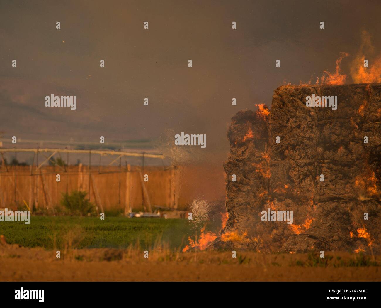 Ton Bale High Resolution Stock Photography and Images - Alamy