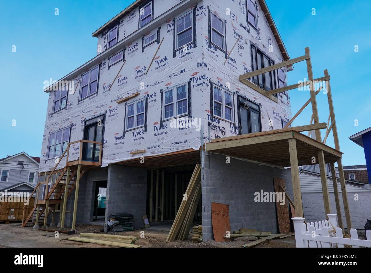 Residential construction flood hi-res stock photography and images - Alamy