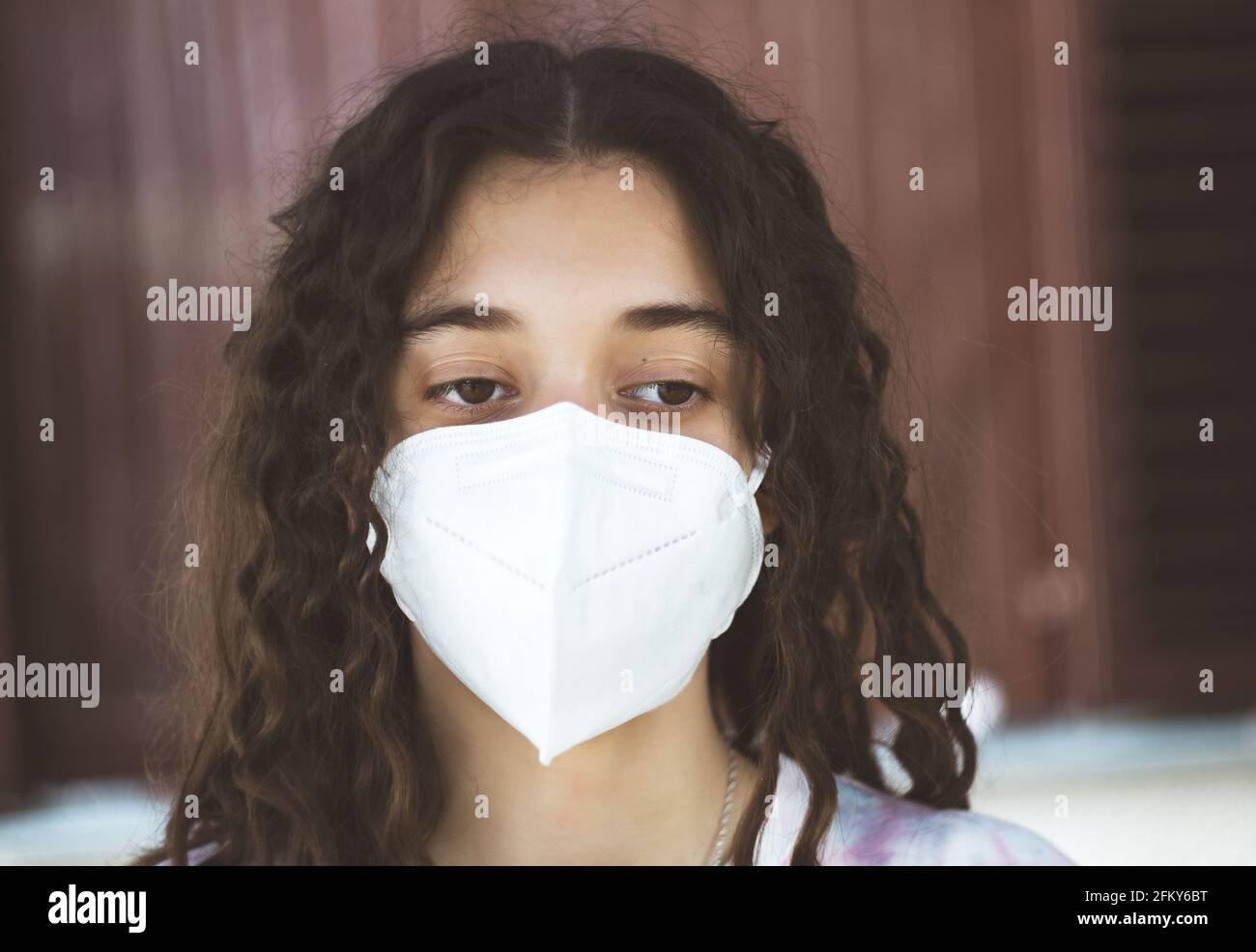 Young Girl wearing Surgical Mask, close up Stock Photo - Alamy