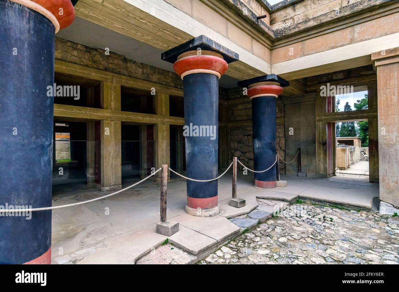 Knossos Palace, Crete, Greece. View to the Queen's Megaron at the ...