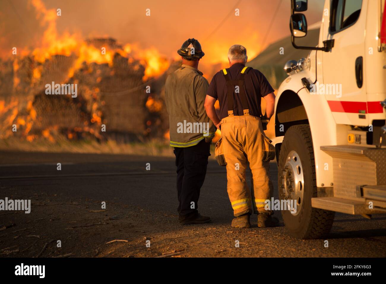 Ton Bale High Resolution Stock Photography and Images - Alamy