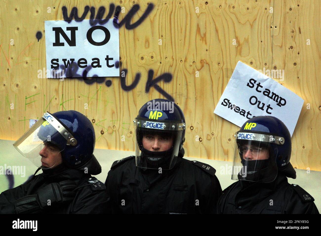 London Mayday Demonstrations May 2001police presence in Oxford circus ...
