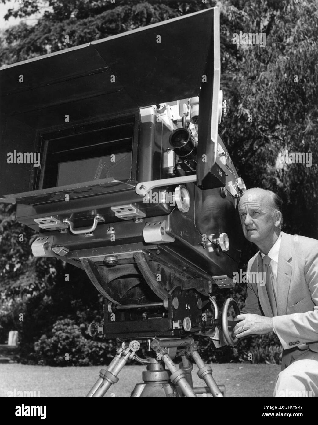 Robert surtees cinema hi-res stock photography and images - Alamy