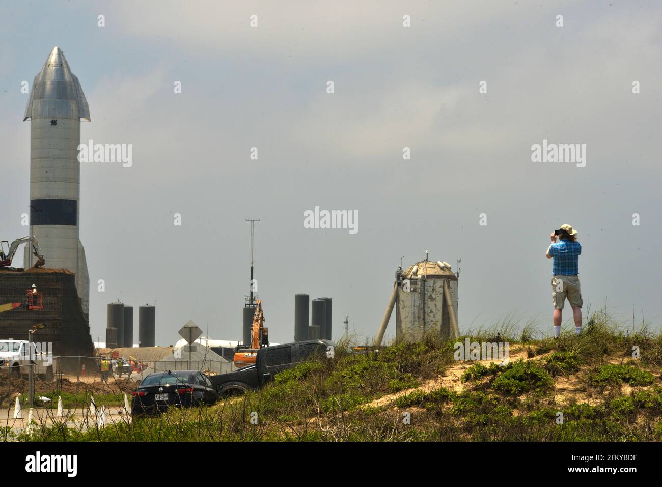Starship at Spacex on launchpad Stock Photo - Alamy