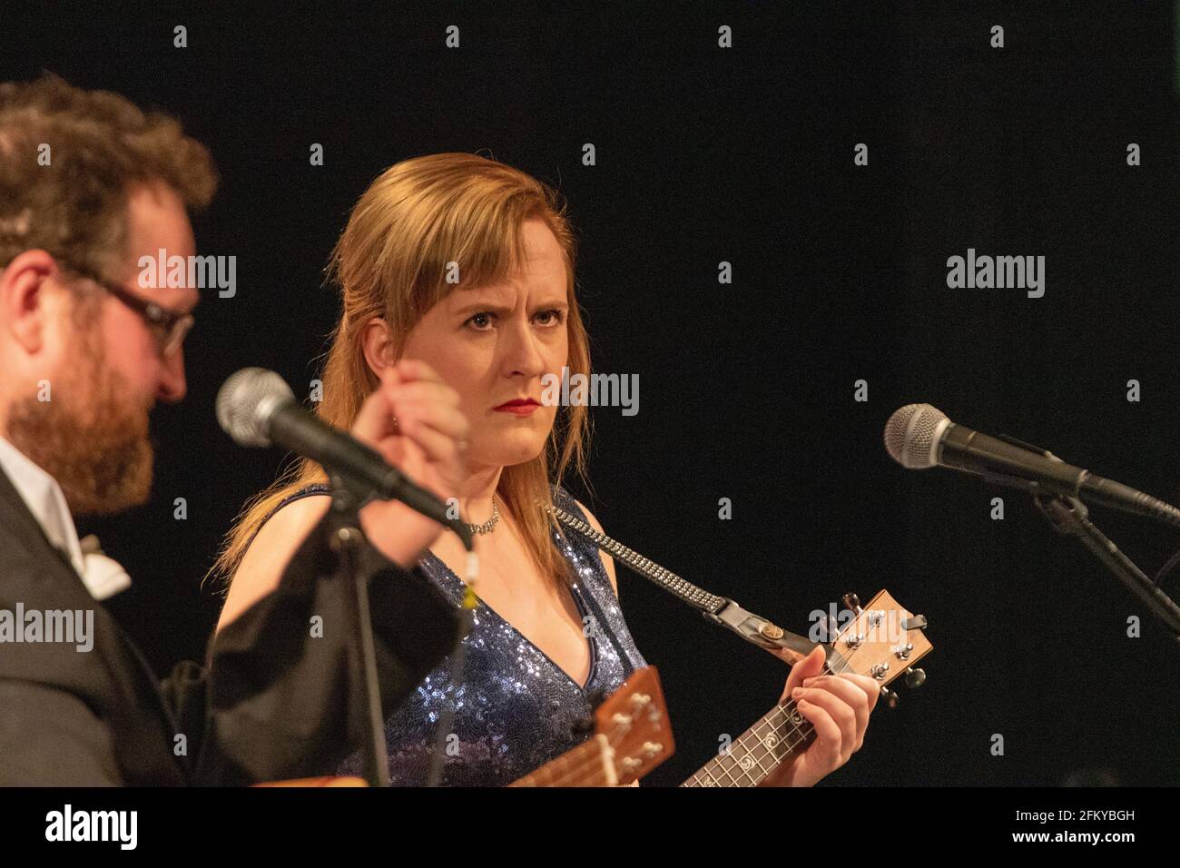 Man playing woman opera hi-res stock photography and images - Alamy