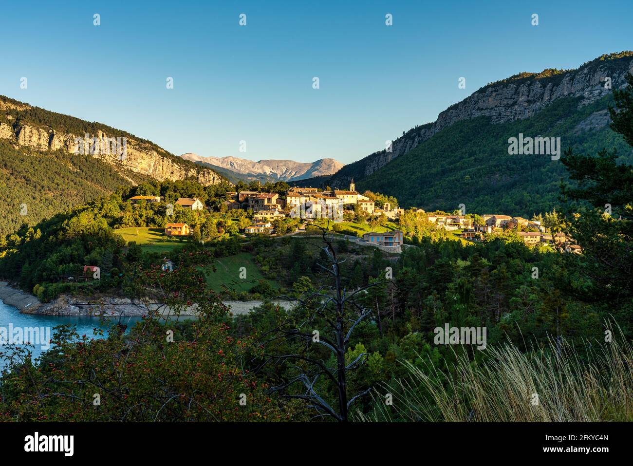 Scenic view of Lac de Castillon near Verdon River and Gorge, Saint ...