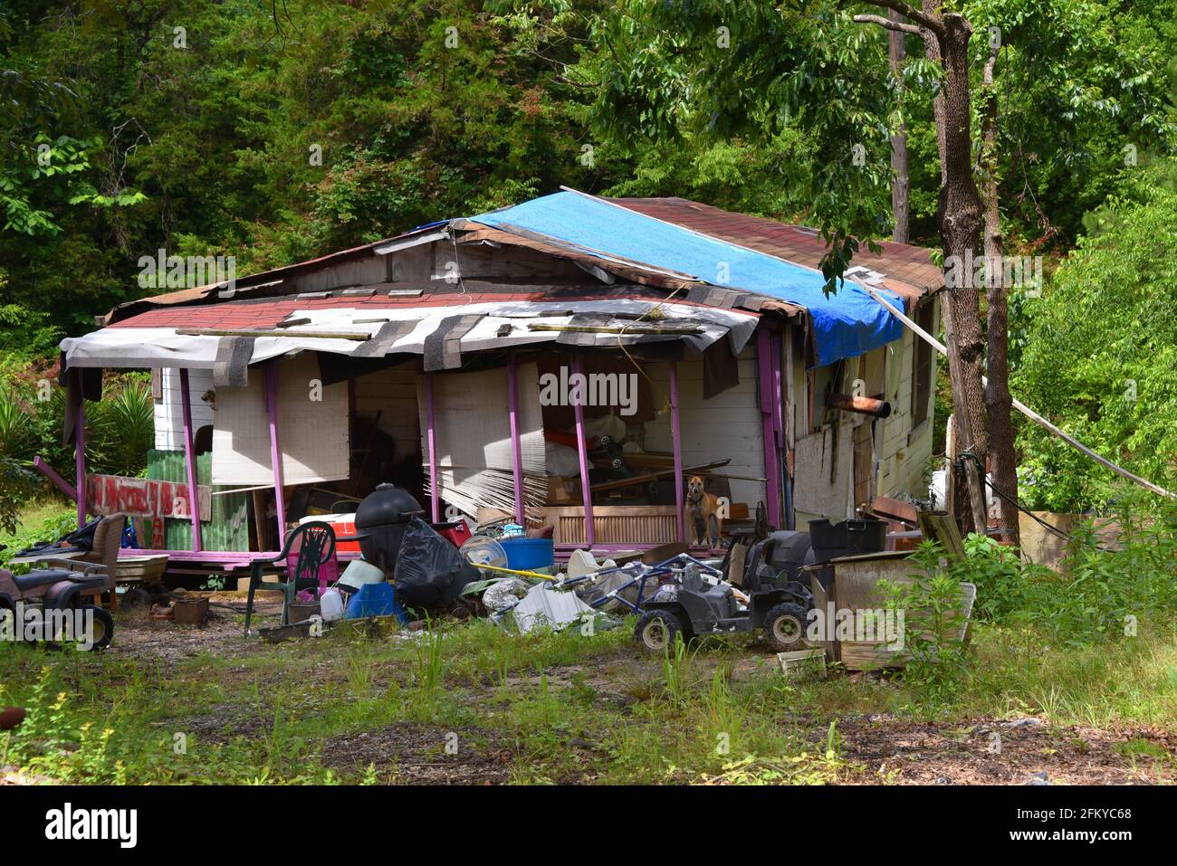 Trashed house hi-res stock photography and images - Alamy