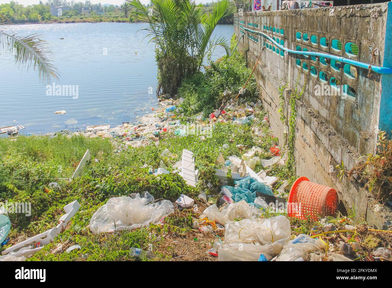 Dumping ground hi-res stock photography and images - Alamy