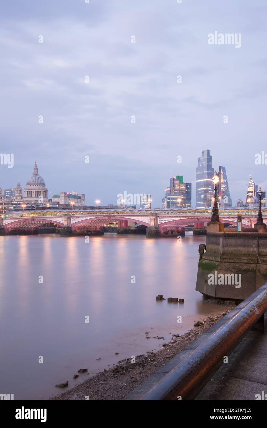 Illuminated River Blackfriars Bridge by Joseph Cubitt LED Lights by Leo ...