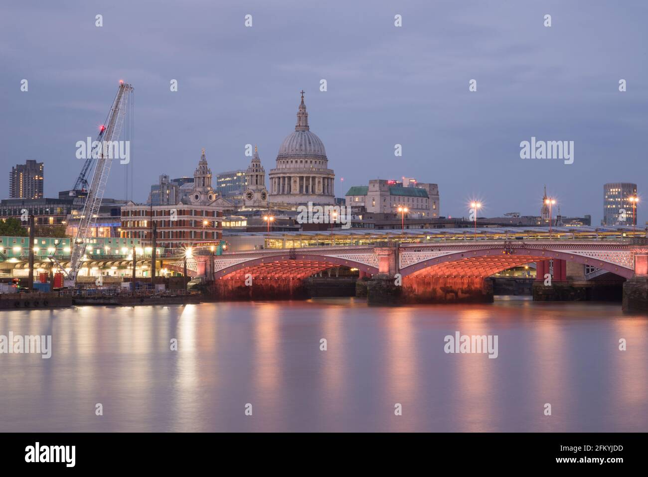 Illuminated River Blackfriars Bridge by Joseph Cubitt LED Lights by Leo ...