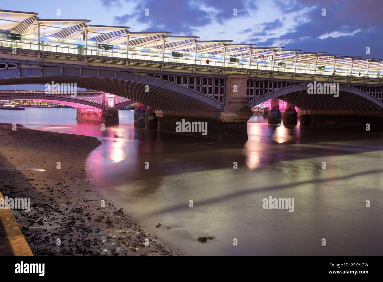 Illuminated River Blackfriars Bridge by Joseph Cubitt LED Lights by Leo ...