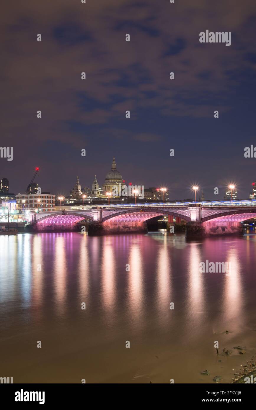 Illuminated River Blackfriars Bridge by Joseph Cubitt LED Lights by Leo ...
