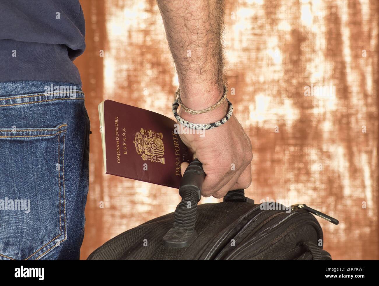 Passport business man hi-res stock photography and images - Alamy
