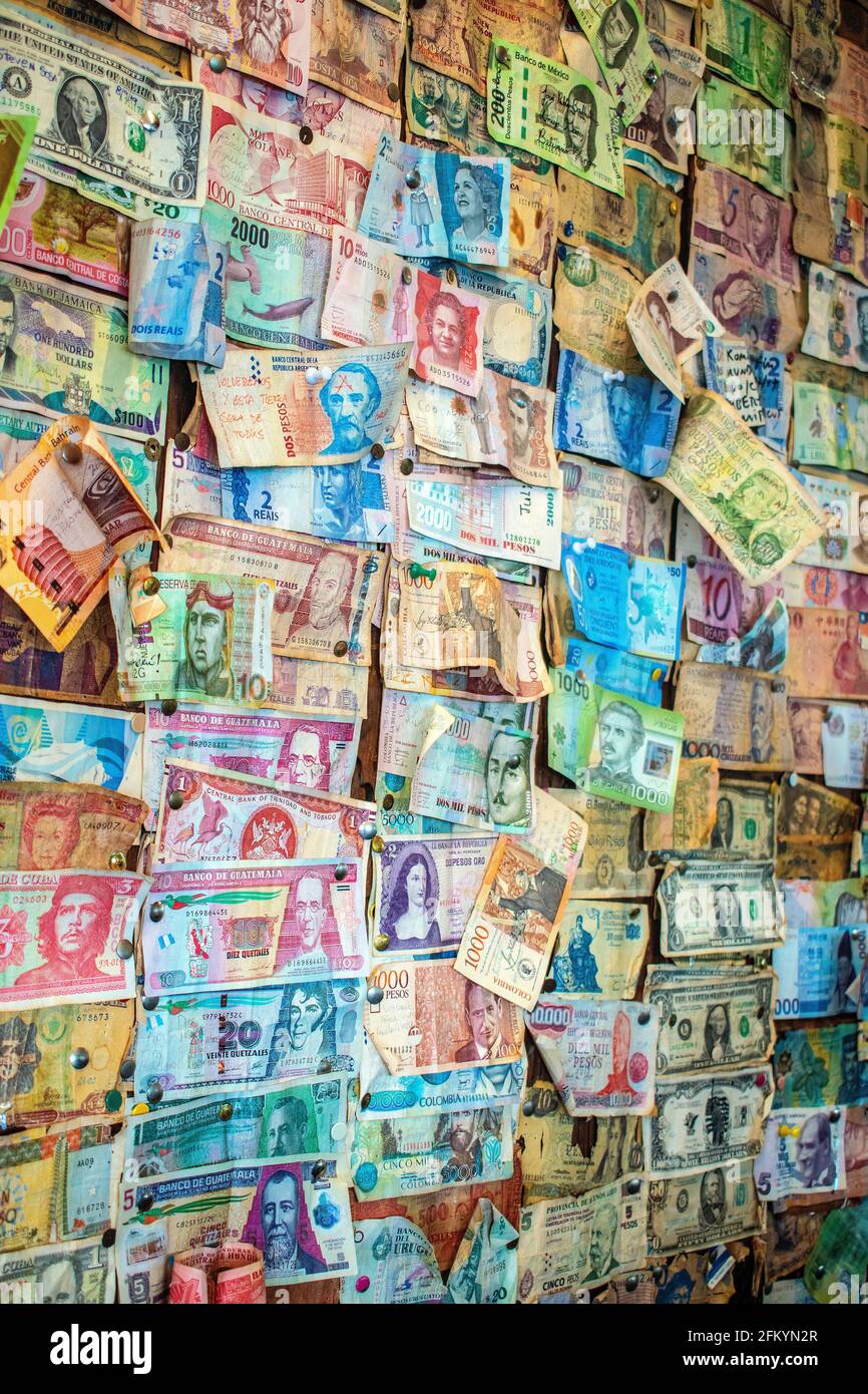 Banknotes from all over the world Stock Photo - Alamy