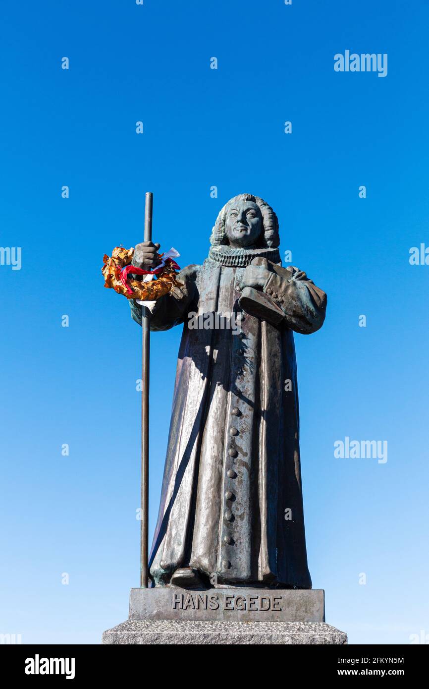 Nuuk greenland statue hi-res stock photography and images - Alamy