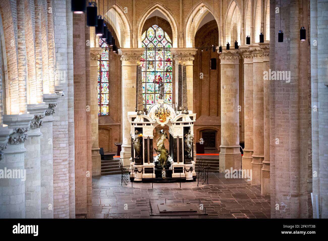 Royal Monument of Willem van Oranje and entrance of the Dutch Royal ...