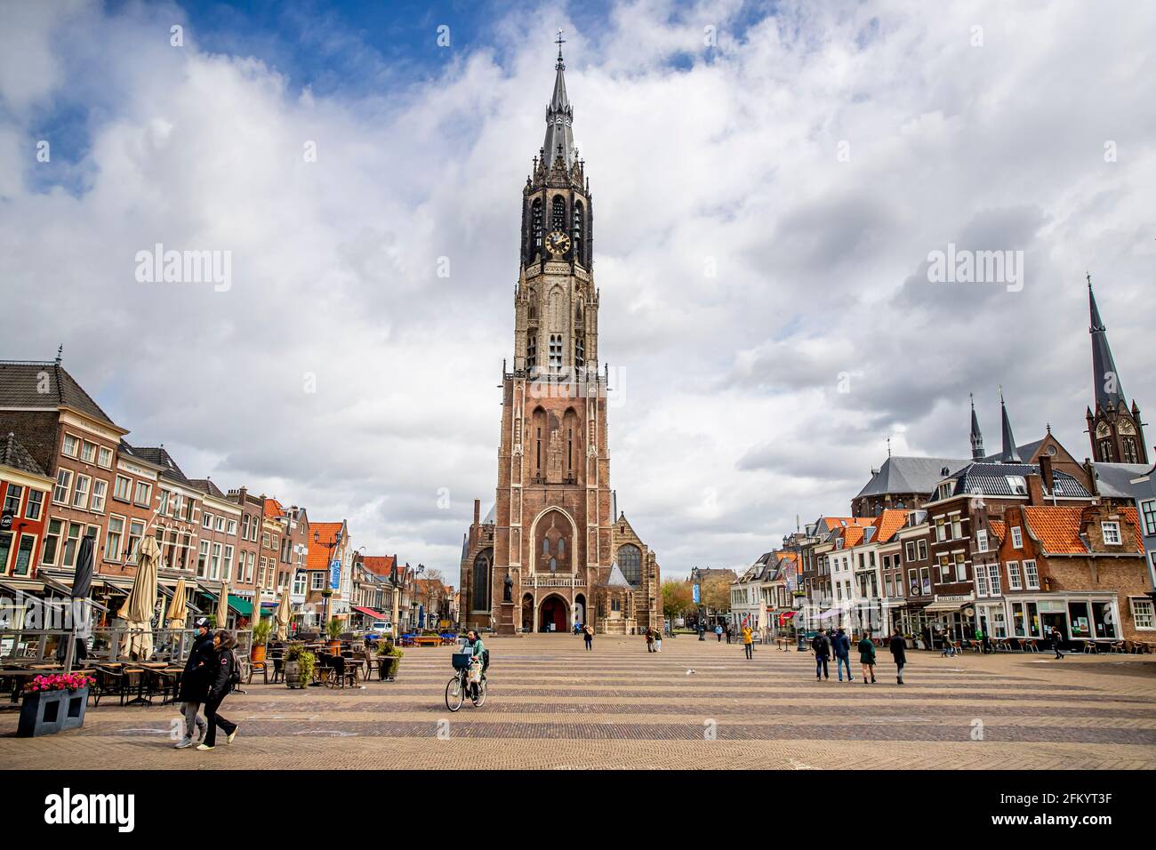 Royal Monument of Willem van Oranje and entrance of the Dutch Royal ...