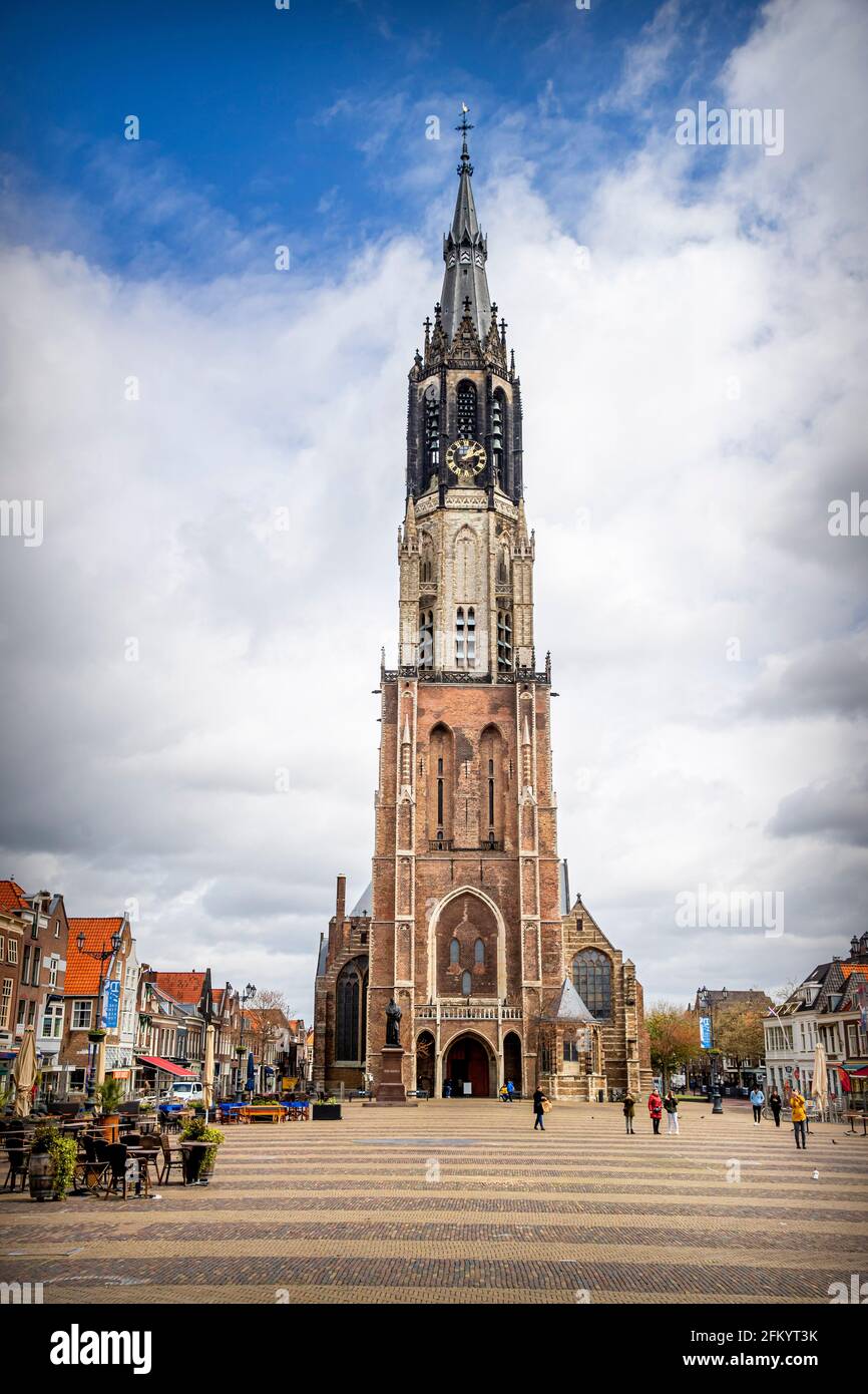 Royal Monument of Willem van Oranje and entrance of the Dutch Royal ...