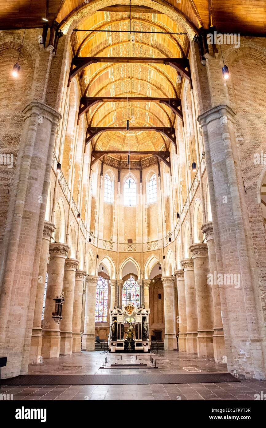 Royal Monument of Willem van Oranje and entrance of the Dutch Royal ...