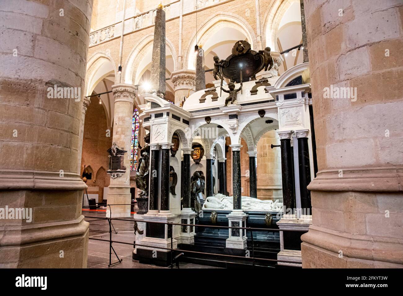 Royal Monument of Willem van Oranje and entrance of the Dutch Royal ...