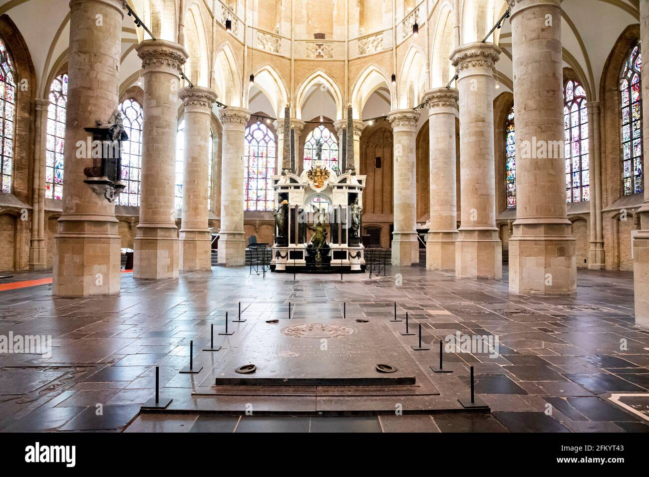 Royal Monument of Willem van Oranje and entrance of the Dutch Royal ...