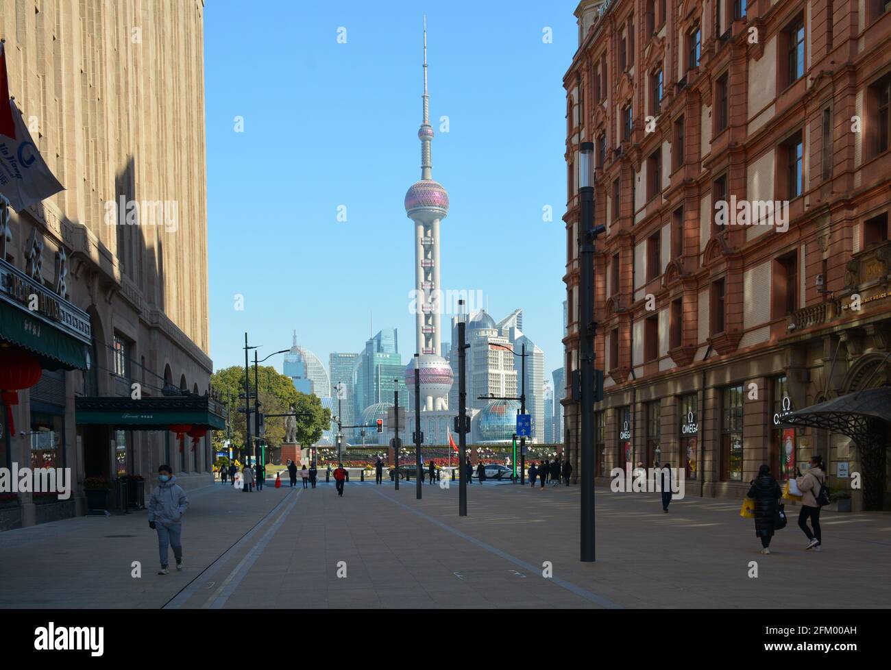Shanghai pedestrian street hi-res stock photography and images - Alamy