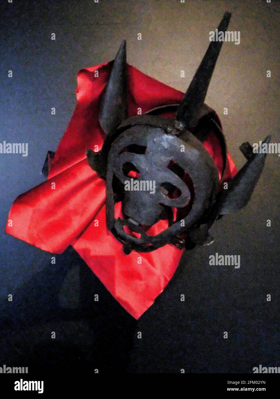 Torture mask hi-res stock photography and images - Alamy