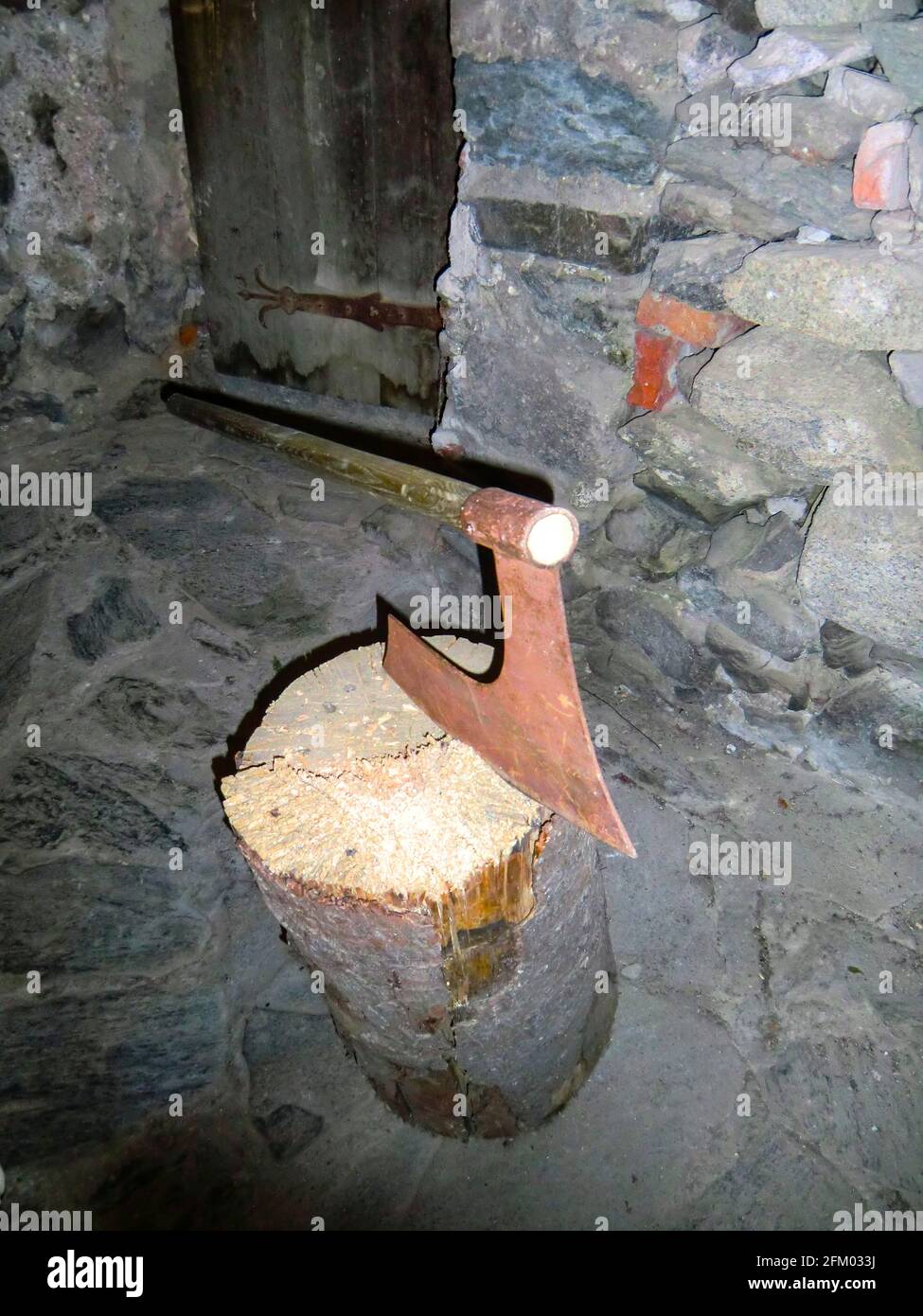 Torture room hi-res stock photography and images - Alamy