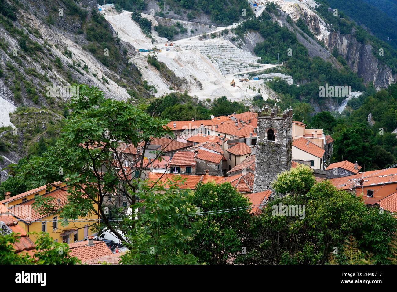 Carrara italy town hi-res stock photography and images - Alamy