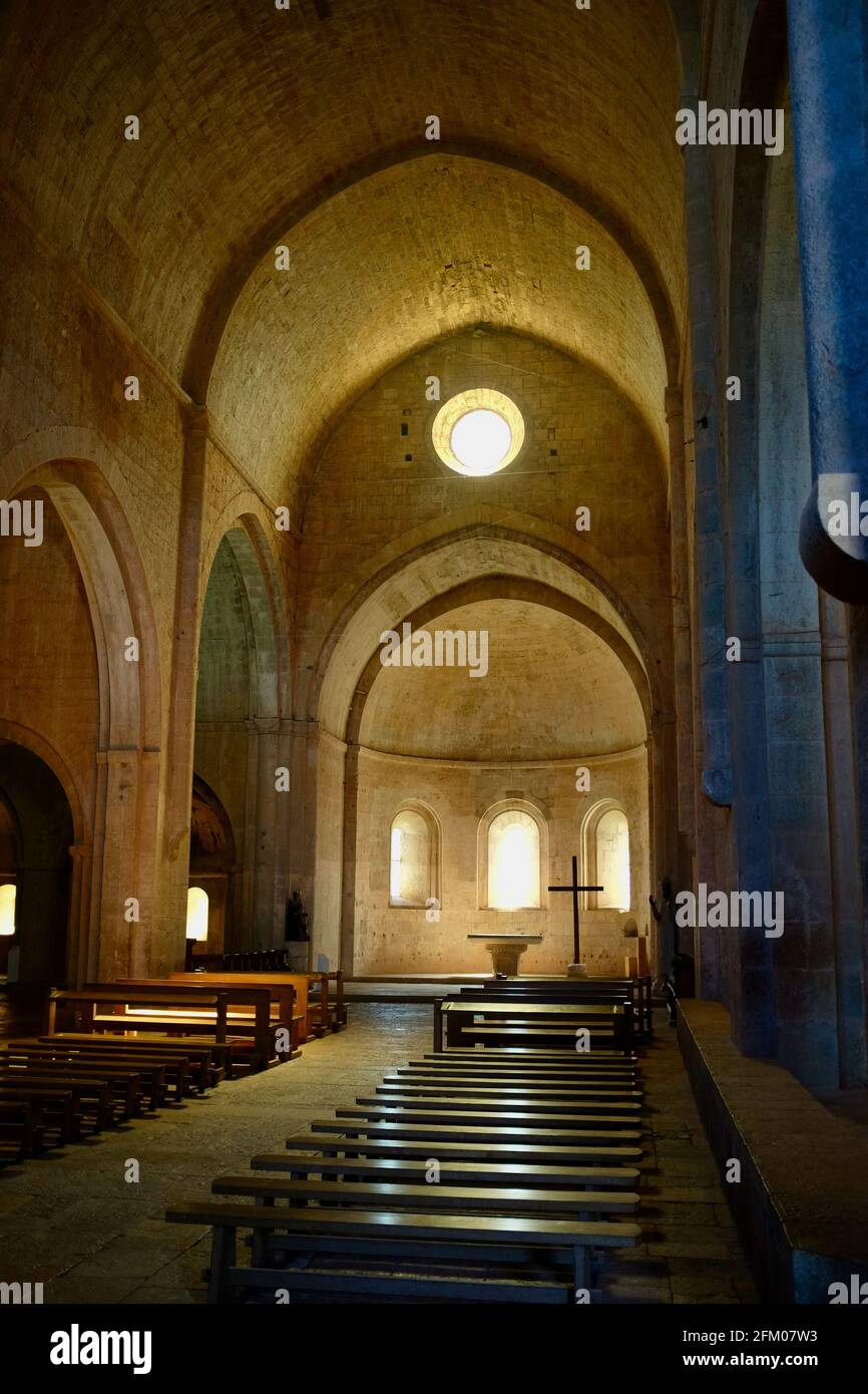 France historic abbaye du thoronet hi-res stock photography and images ...