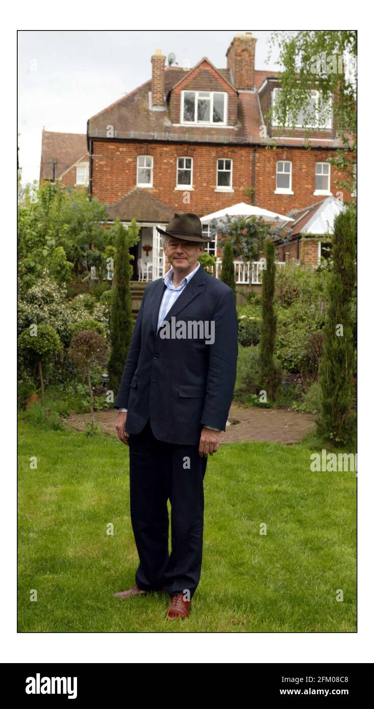 Simon Carr in Hatpic David Sandison 3/5/2005 Stock Photo - Alamy