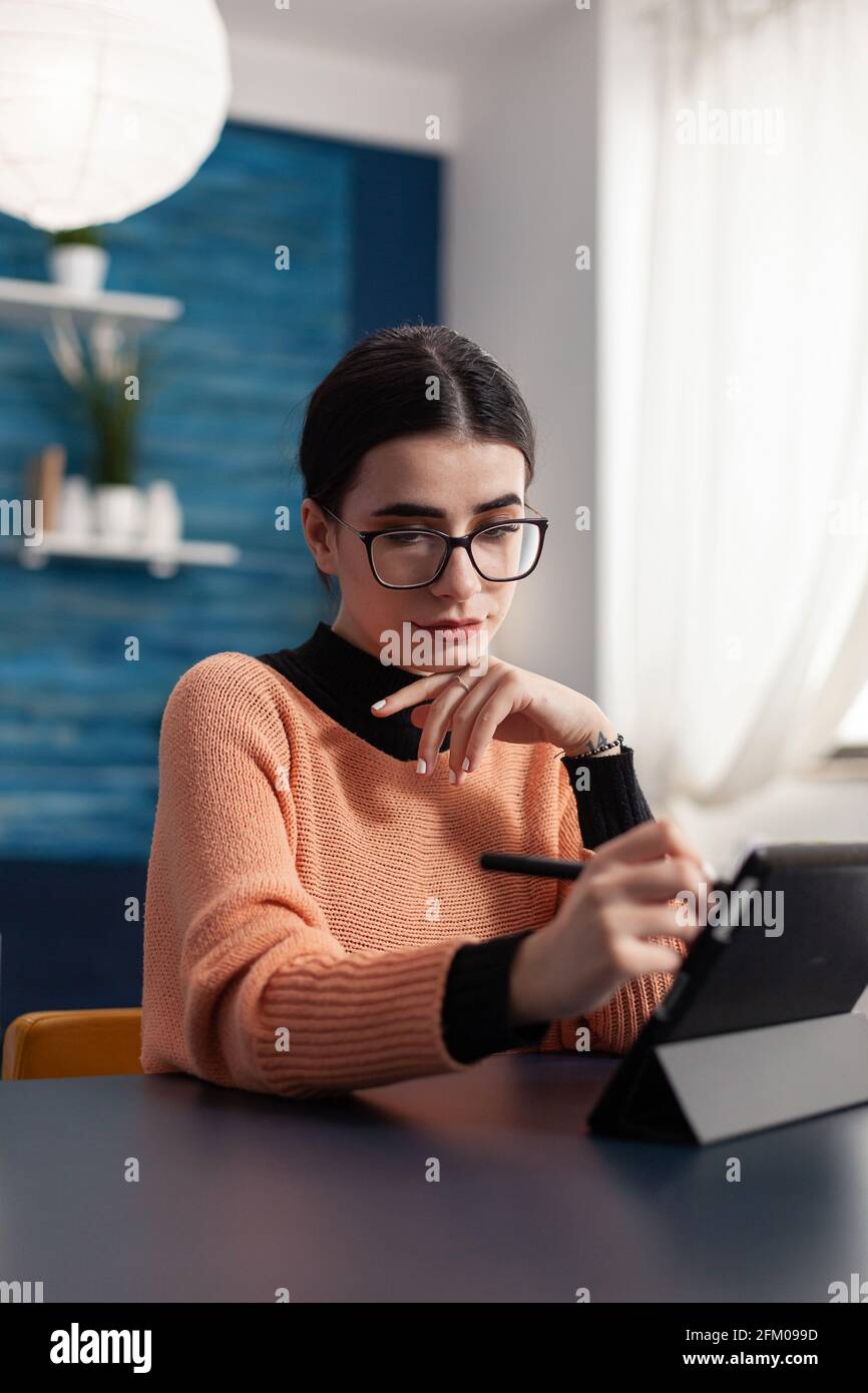 Student drawing in computer hi-res stock photography and images - Alamy