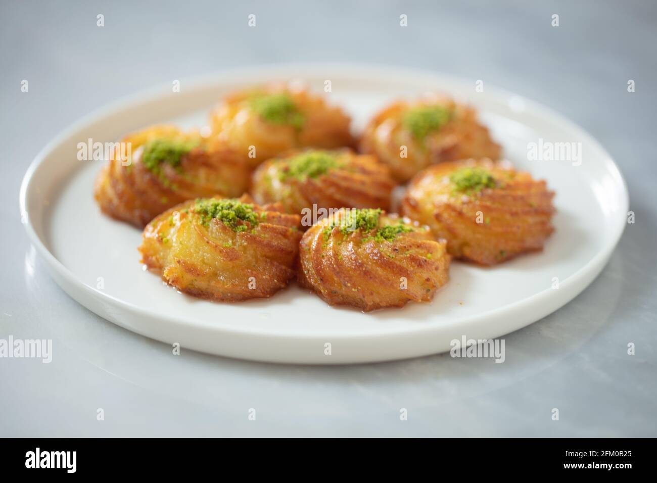 Pistachio honey curd cheese hi-res stock photography and images - Alamy