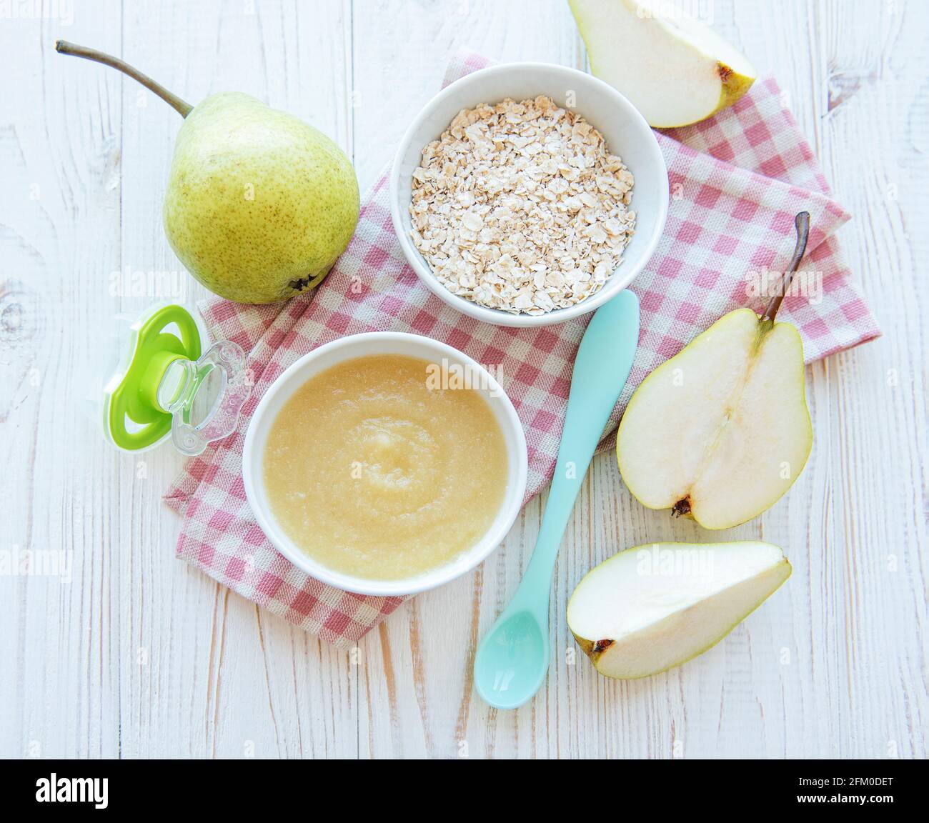 Baby pears hi-res stock photography and images - Alamy