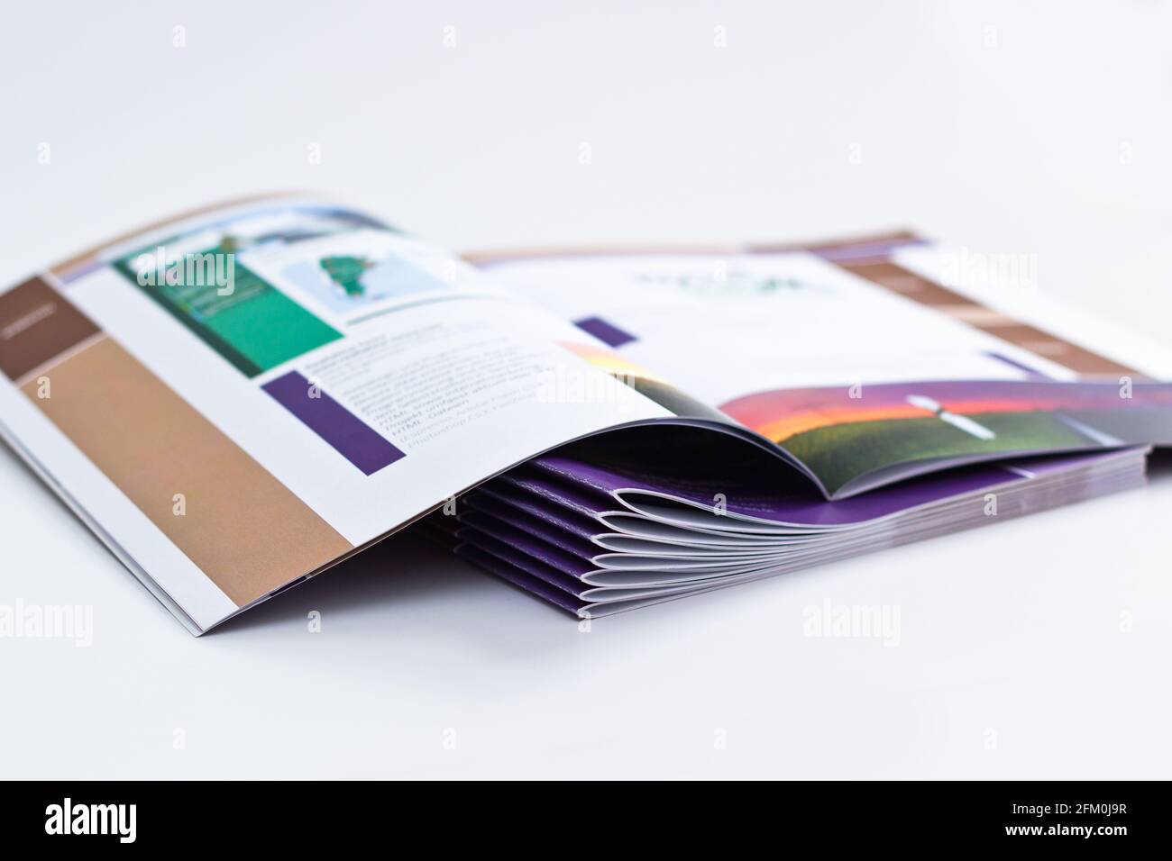 Brochures hi-res stock photography and images - Alamy