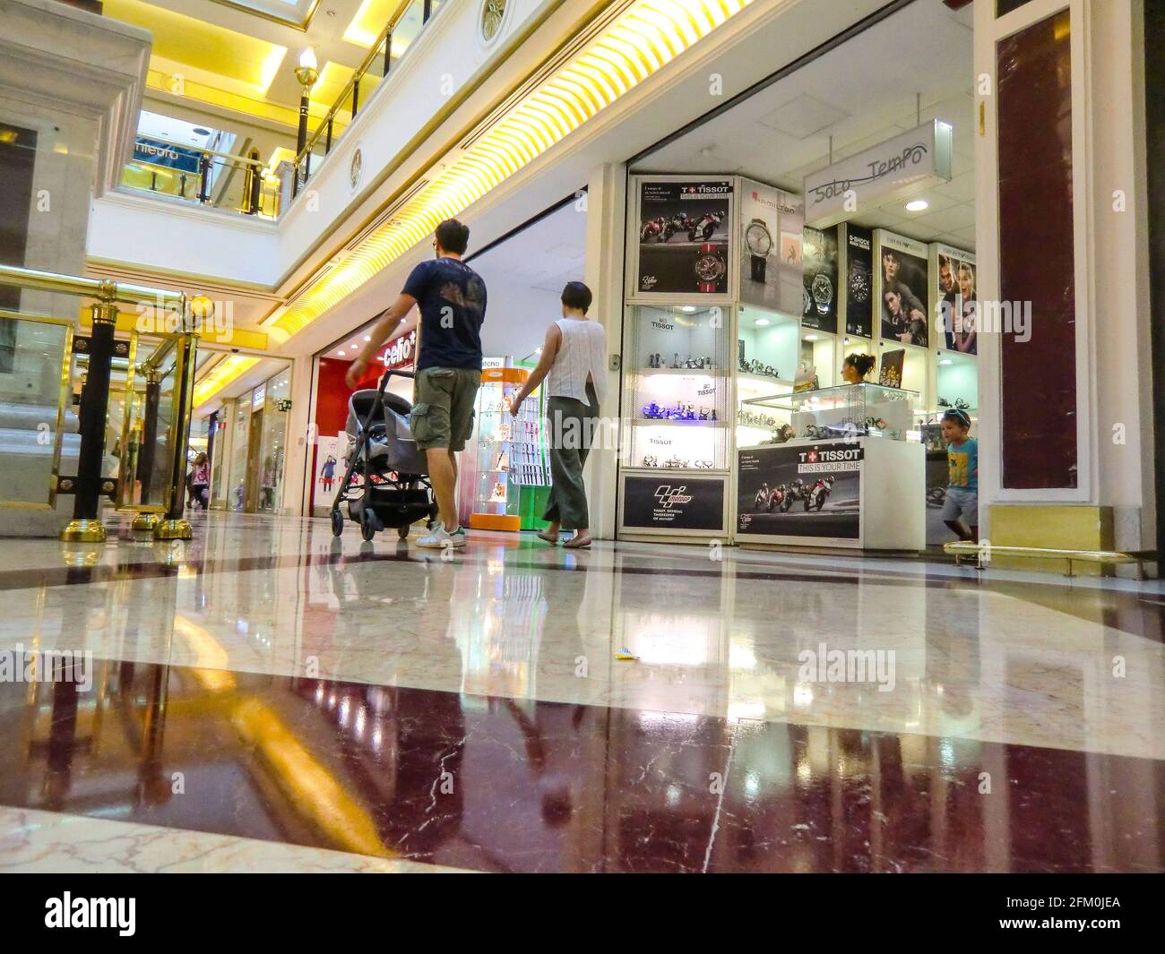 Shopping mall rome hi-res stock photography and images - Alamy