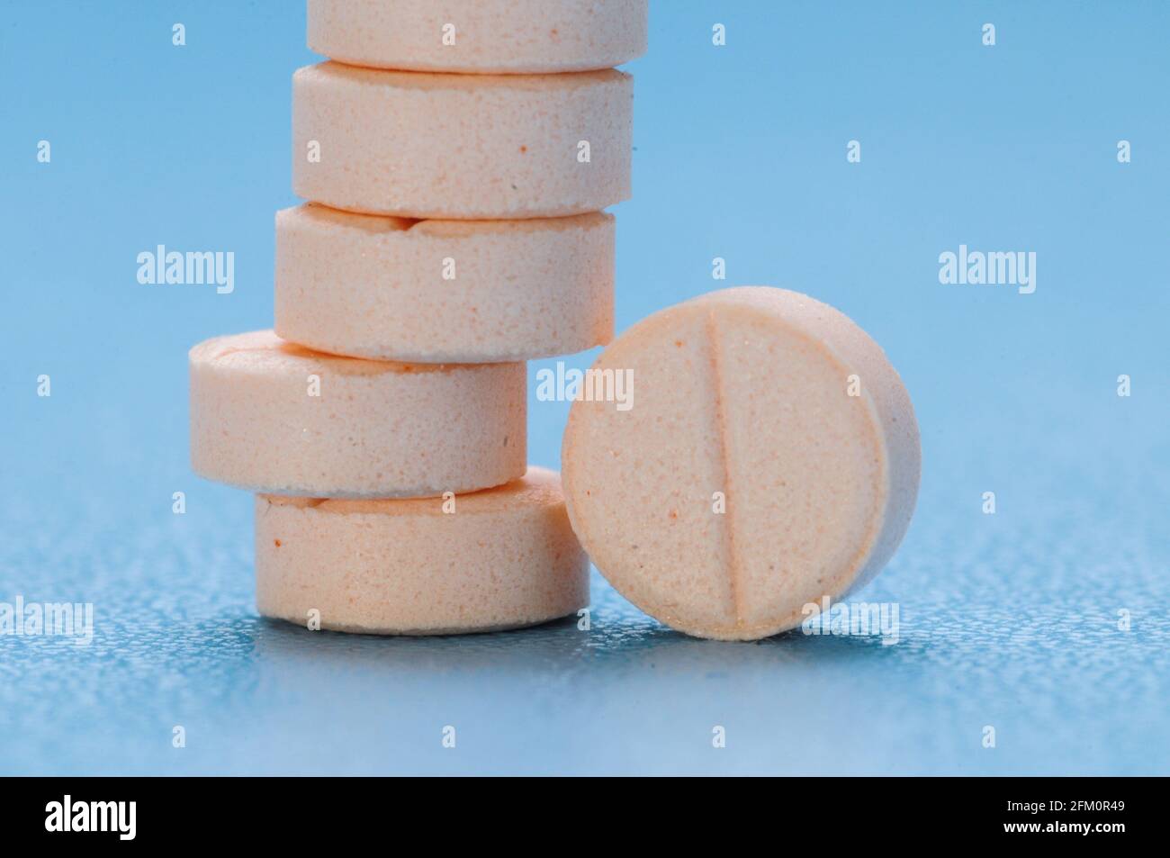 The array of medicine tablet formed the clock Stock Photo - Alamy