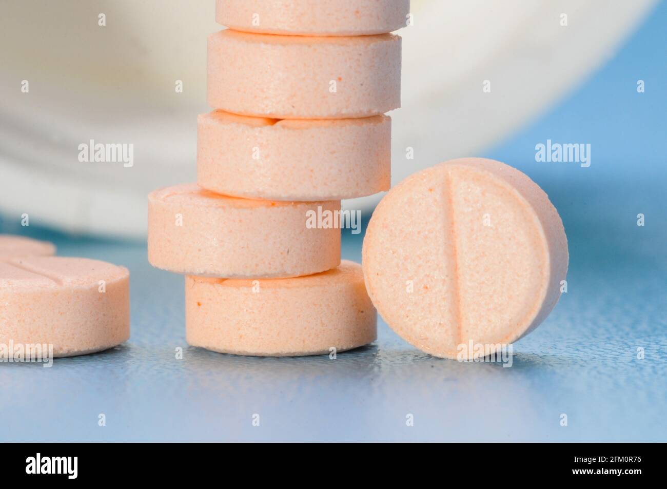 The array of medicine tablet formed the clock Stock Photo - Alamy