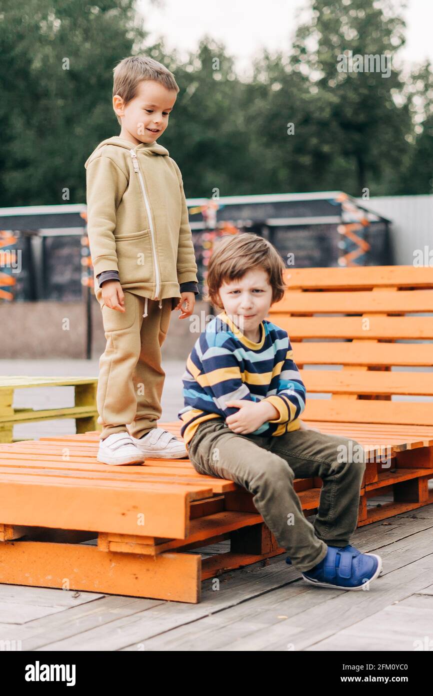 Quarrel friends hi-res stock photography and images - Alamy