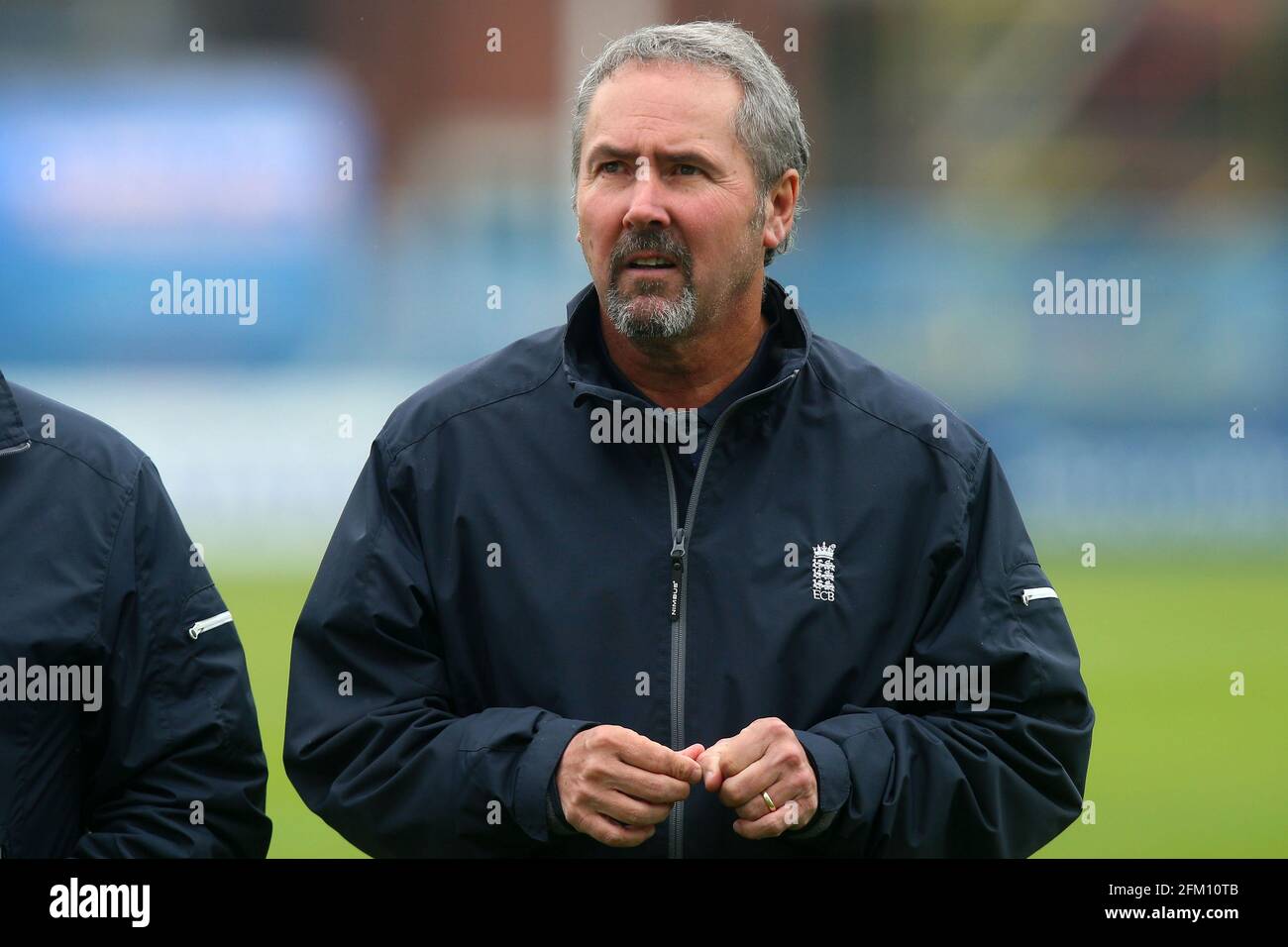 Umpire Richard Illingworth during Yorkshire CCC vs Essex CCC ...