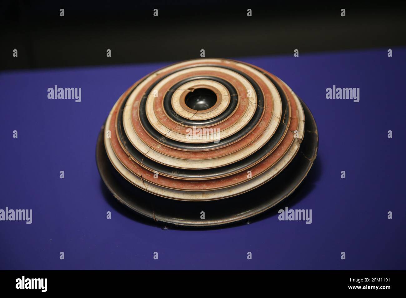 Libation vessel hi-res stock photography and images - Alamy