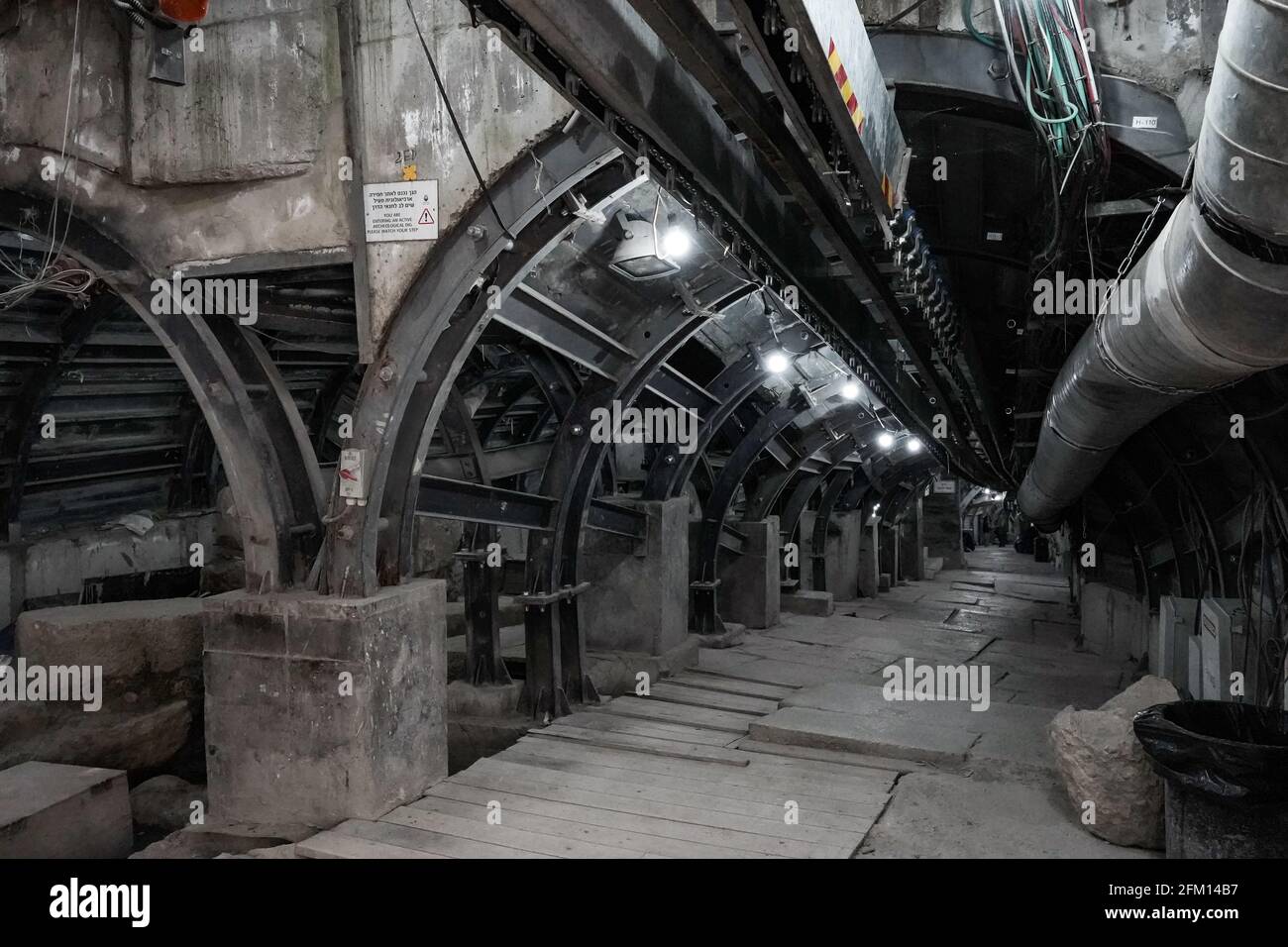 Jerusalem pilgrimage road temple hi-res stock photography and images ...