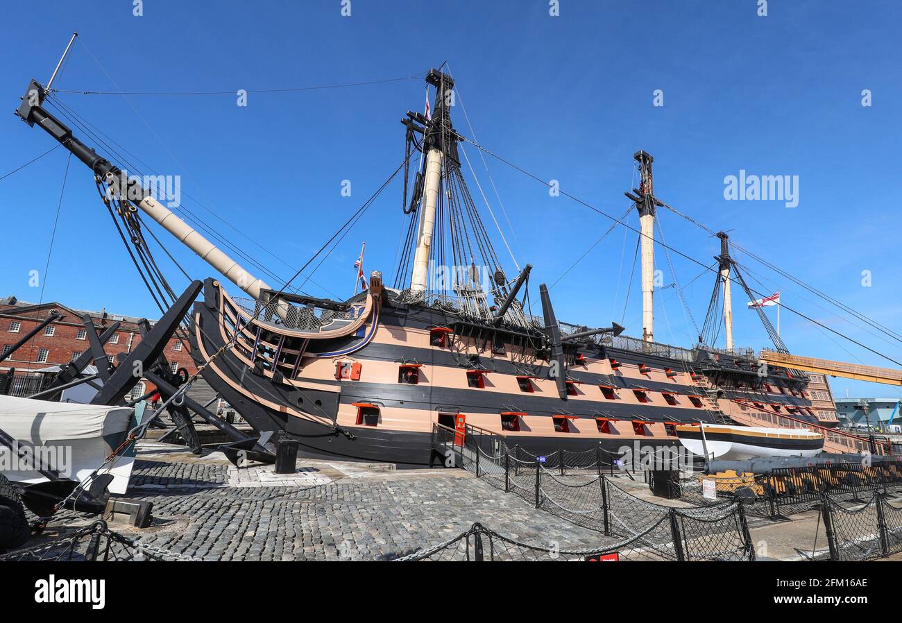 Hms victory portsmouth hi-res stock photography and images - Alamy