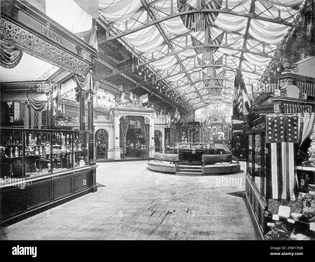 Exposition Universelle, Paris,1889 : Interior view of the exhibition of ...