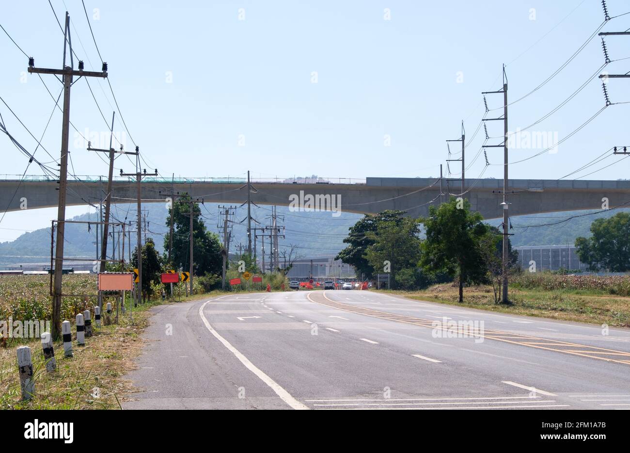 Double track railway crossing hi-res stock photography and images - Alamy