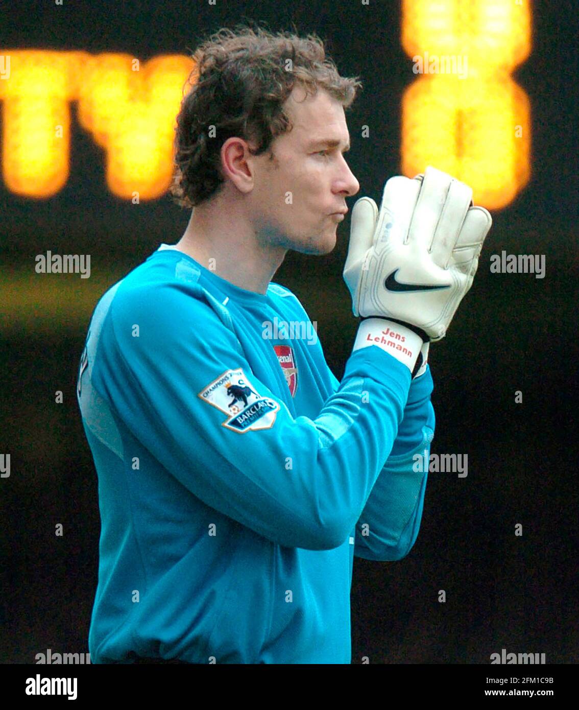 Arsenal goalkeeper jens lehman hi-res stock photography and images - Alamy