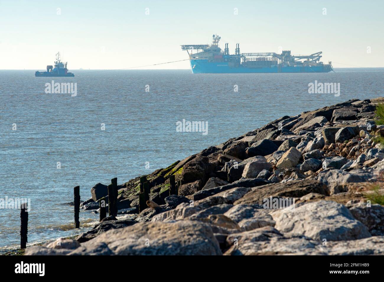 Cable laying ship hi-res stock photography and images - Alamy
