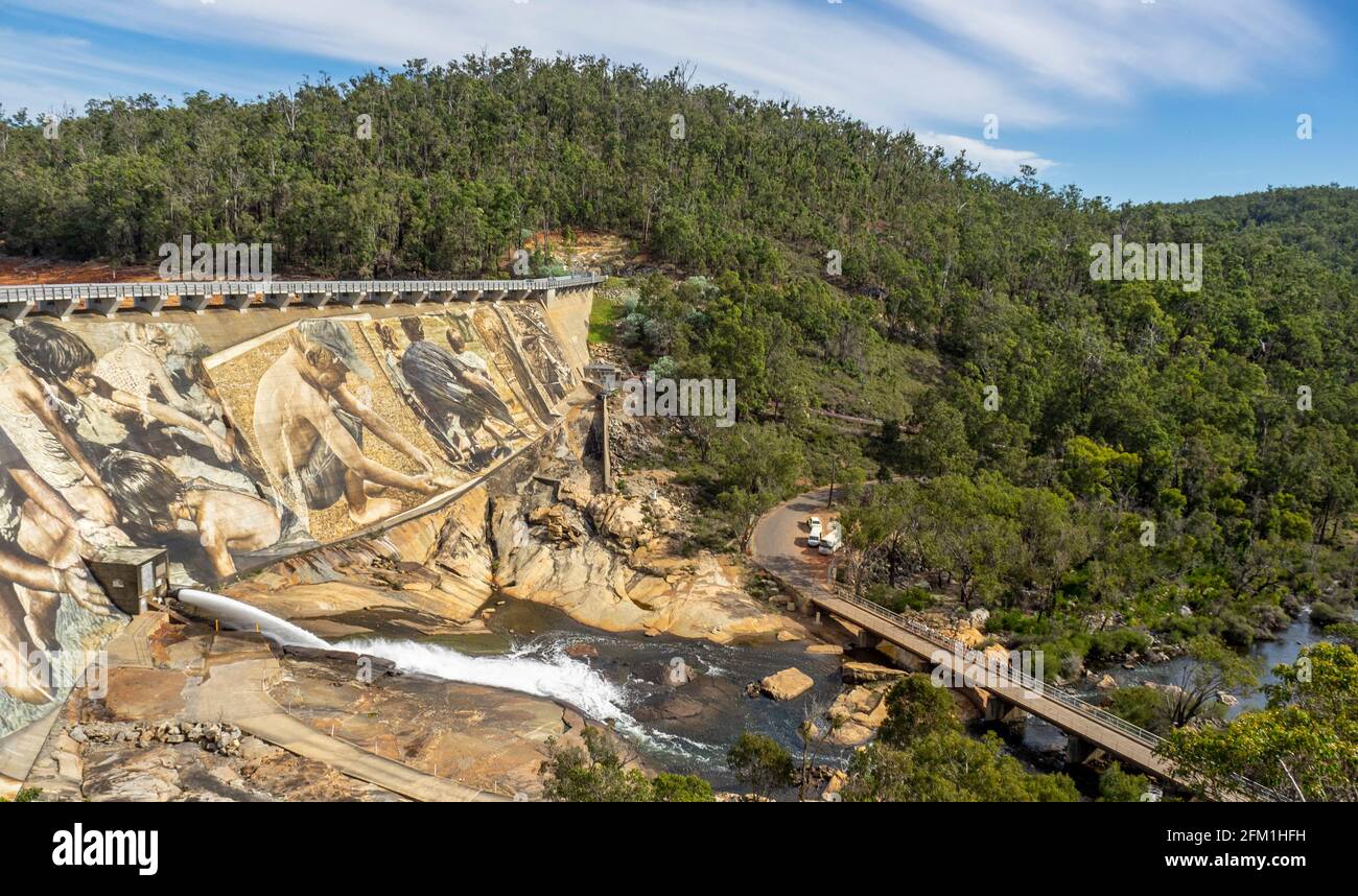 Wellington Dam world's largest dam wall mural painted by Guido Van ...
