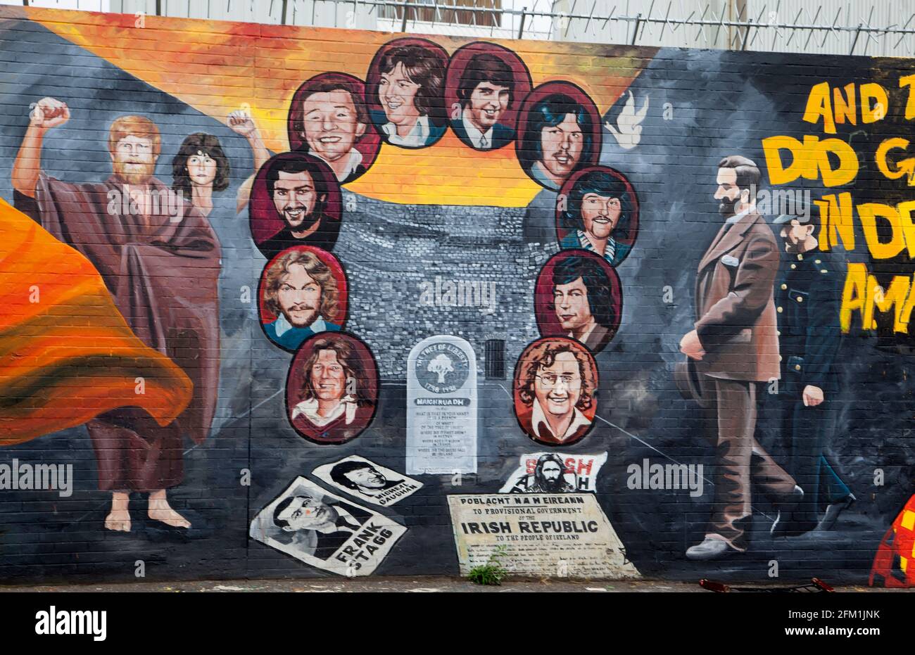 Wall art on the Divis Road in Belfast Stock Photo - Alamy