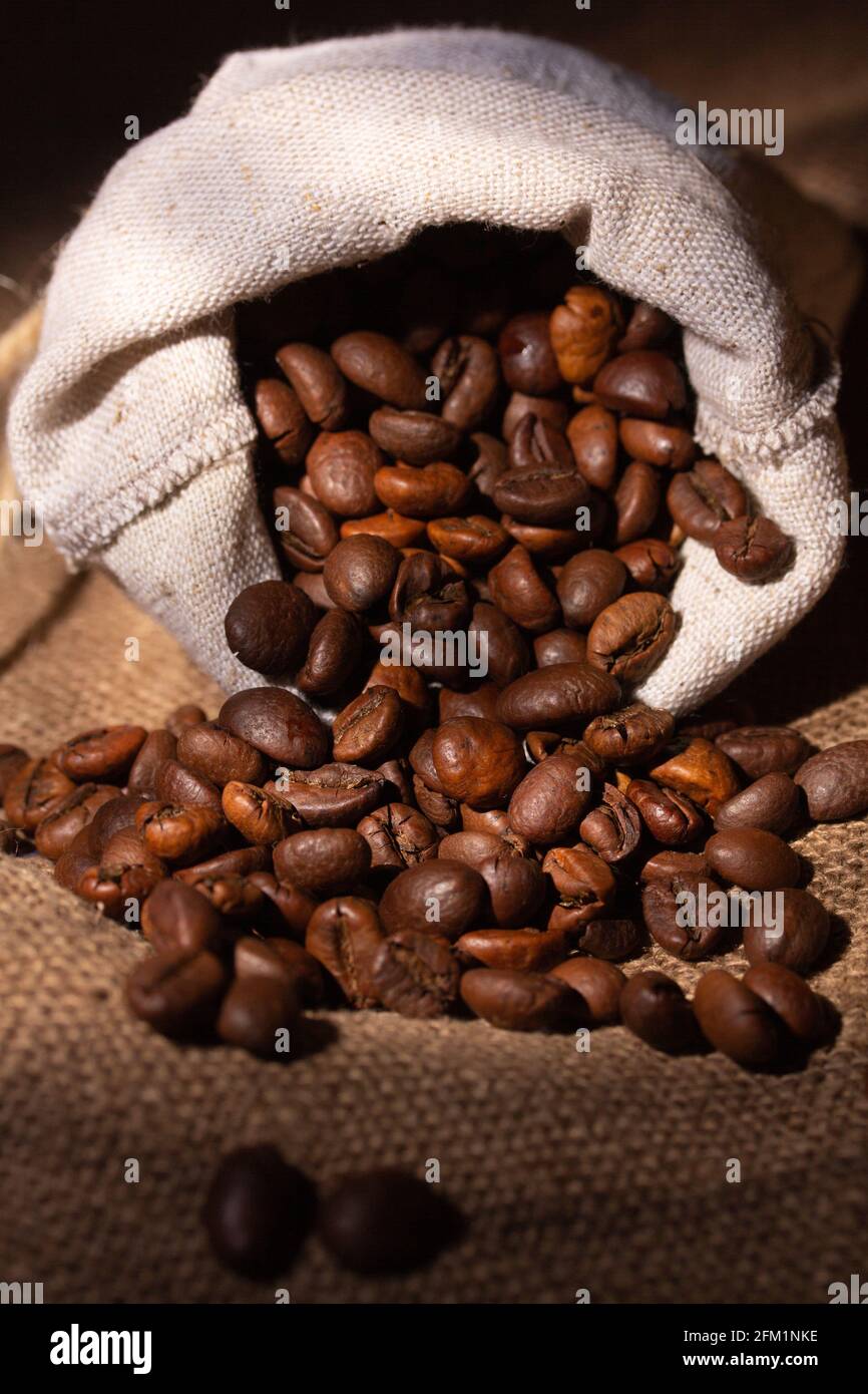 Small pouch of roasted coffee beans Stock Photo - Alamy